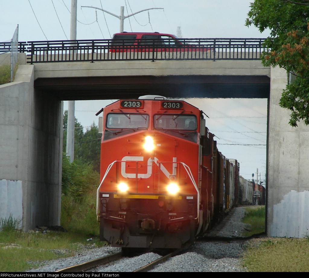 CN 2303